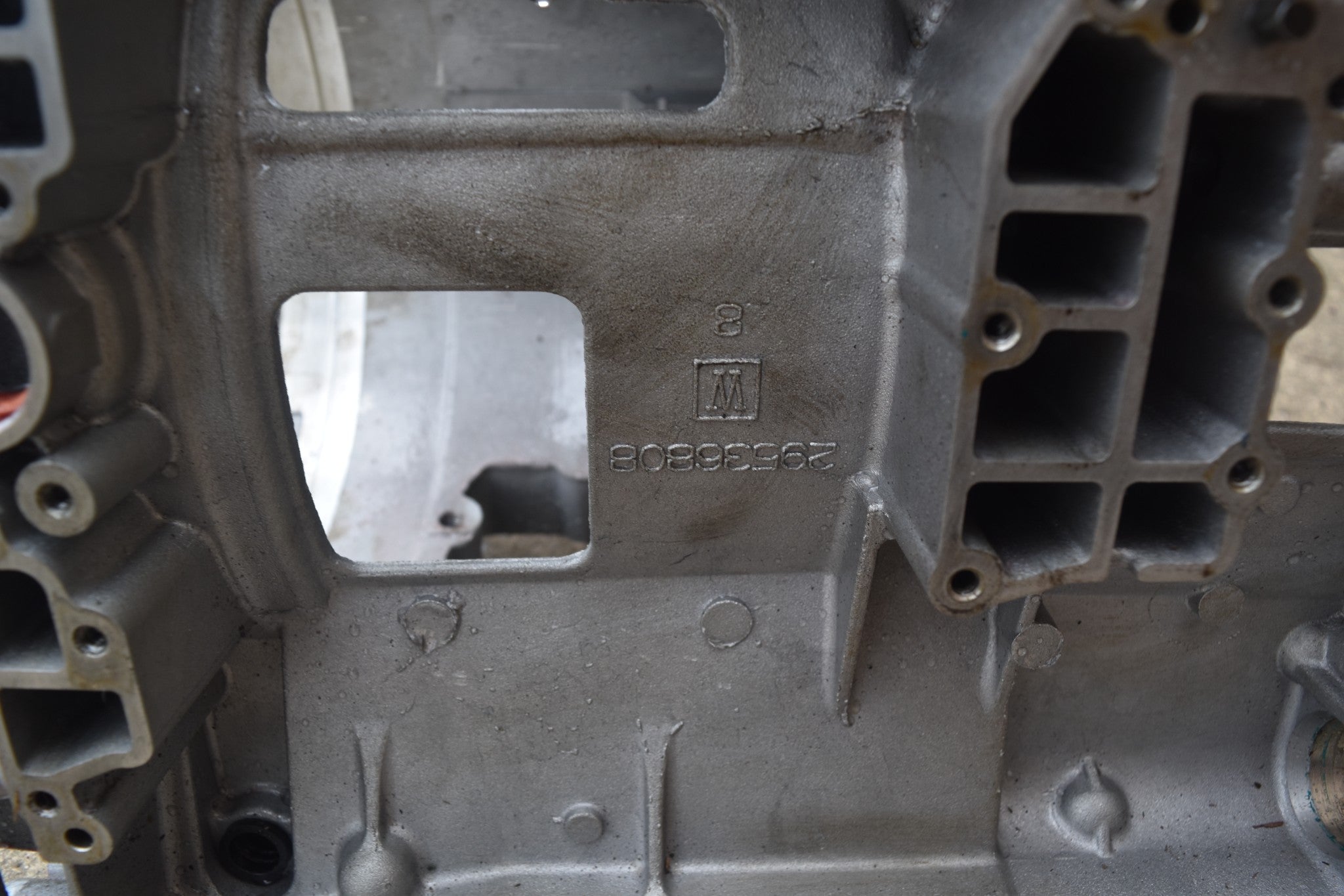 2001 2005 ALLISON 1000 2000 2400 TRANSMISSION CASE EMPTY TRANS GM DURA ...