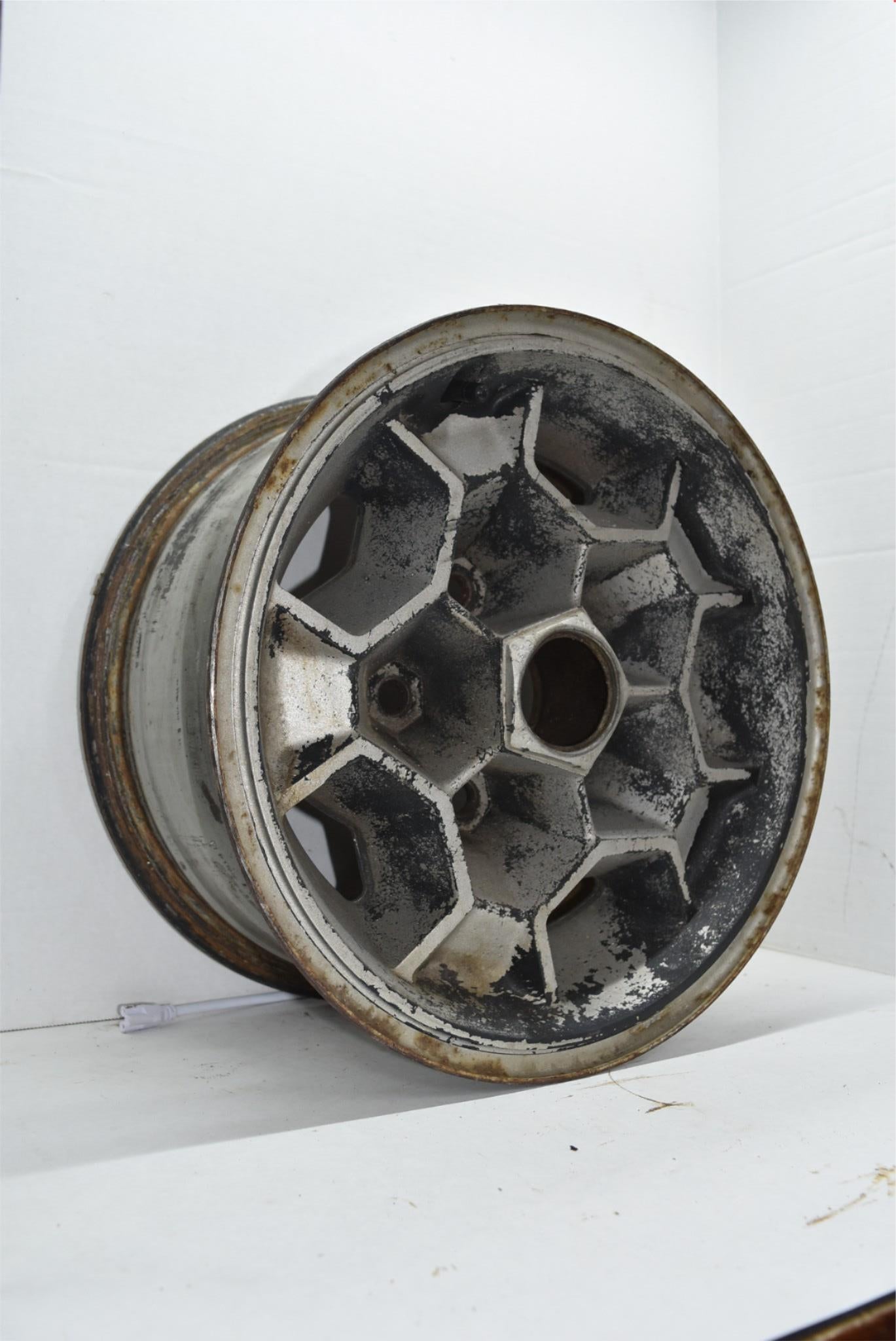 Pontiac Firebird Trans Am Honeycomb Wheel 14 x 7 JJ 1971 1972 1973 197 ...