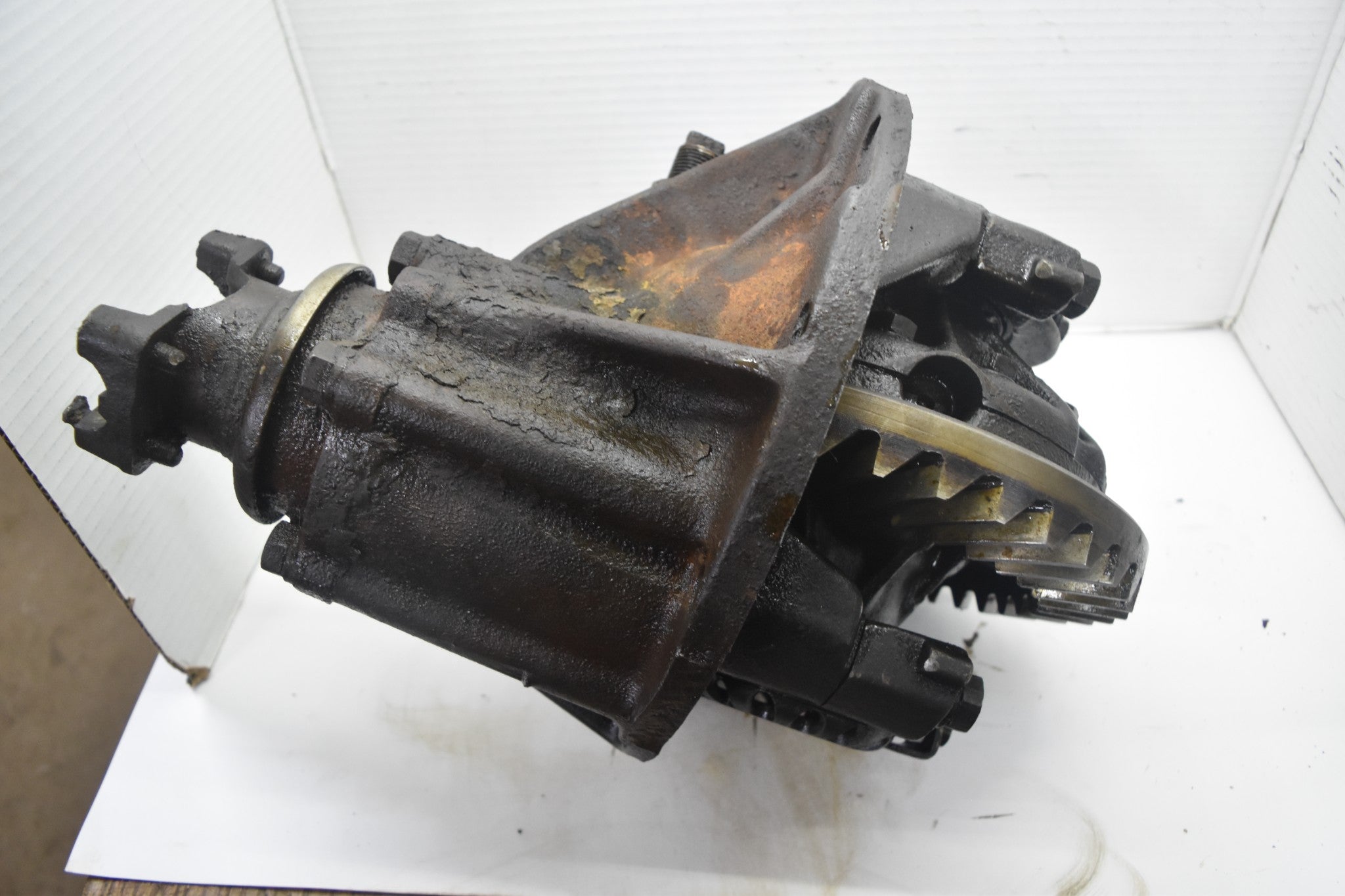 1946 1954 GMC CHEVY TRUCK 1 TON THIRD MEMBER DIFFERENTIAL CARRIER PIG ...