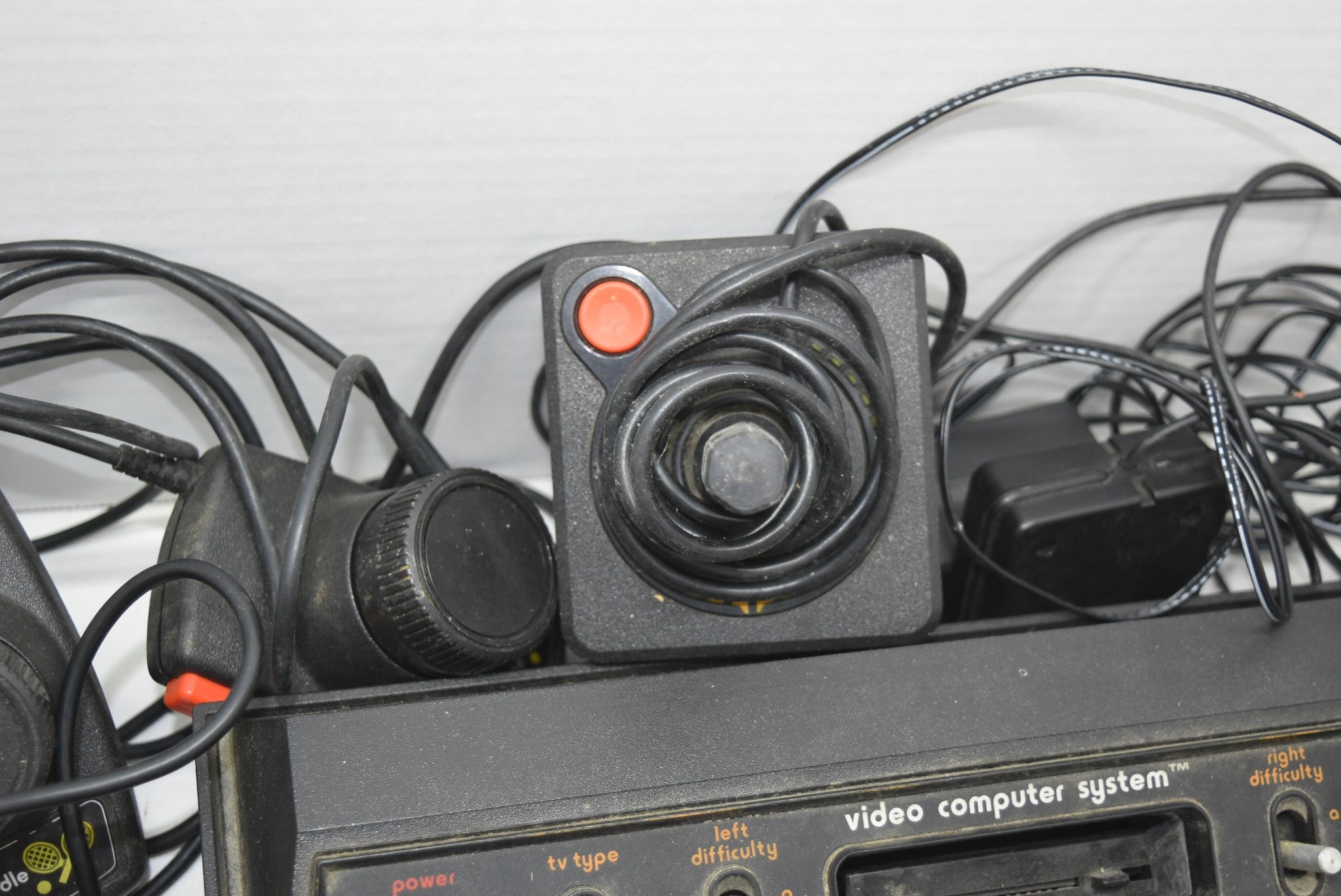 6 Switch Atari With Controllers Paddle Remote Joysticks Untested Light ...