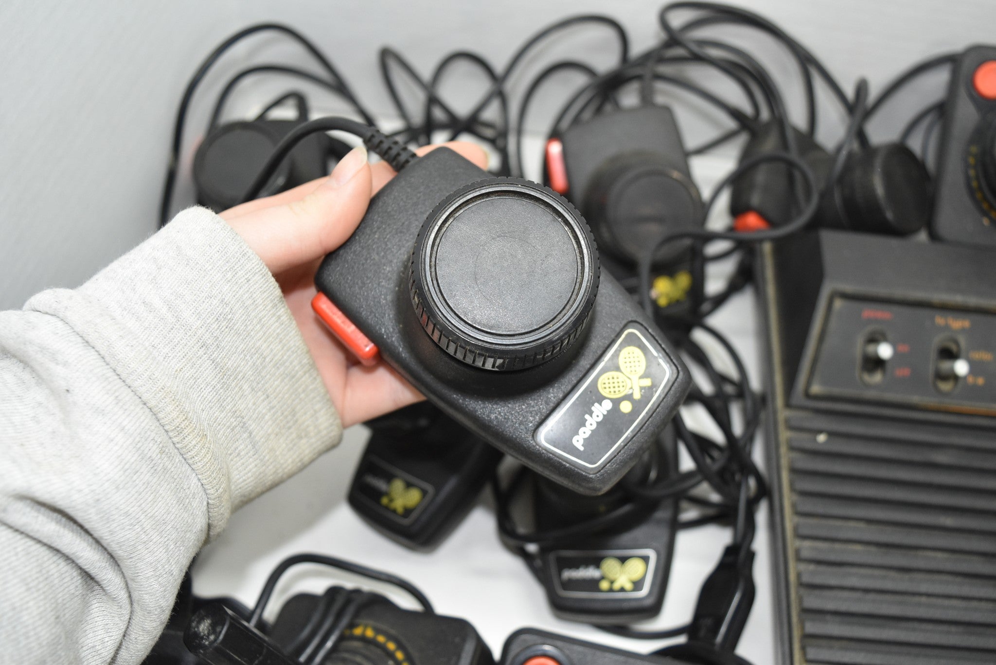 6 Switch Atari With Controllers Paddle Remote Joysticks Untested Light ...