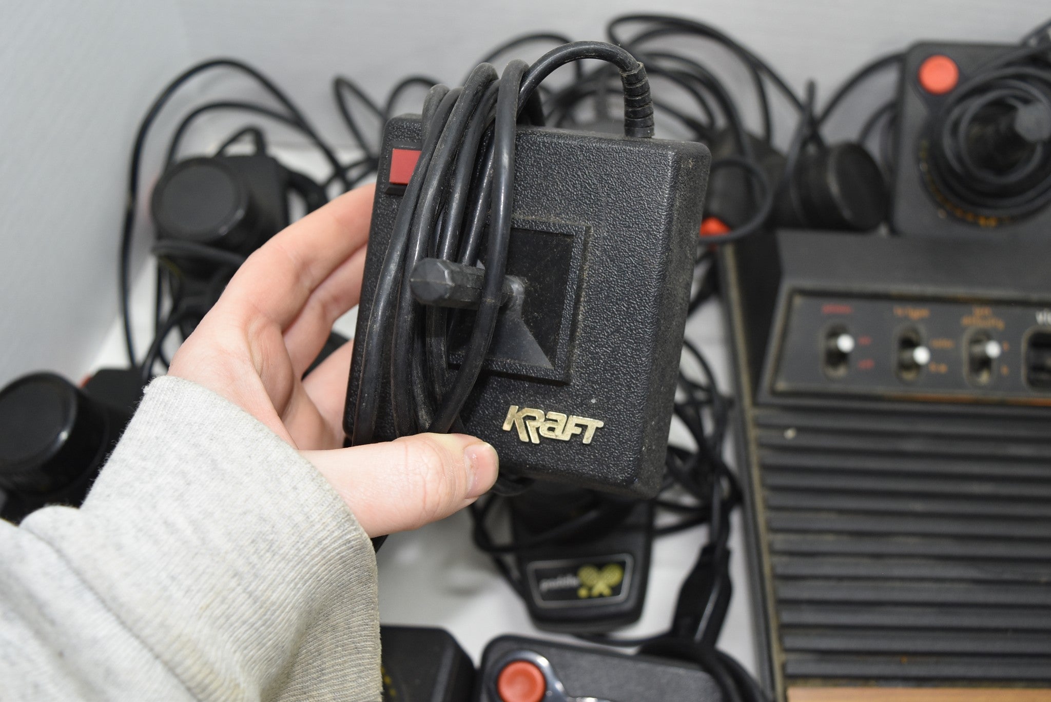 6 Switch Atari With Controllers Paddle Remote Joysticks Untested Light ...