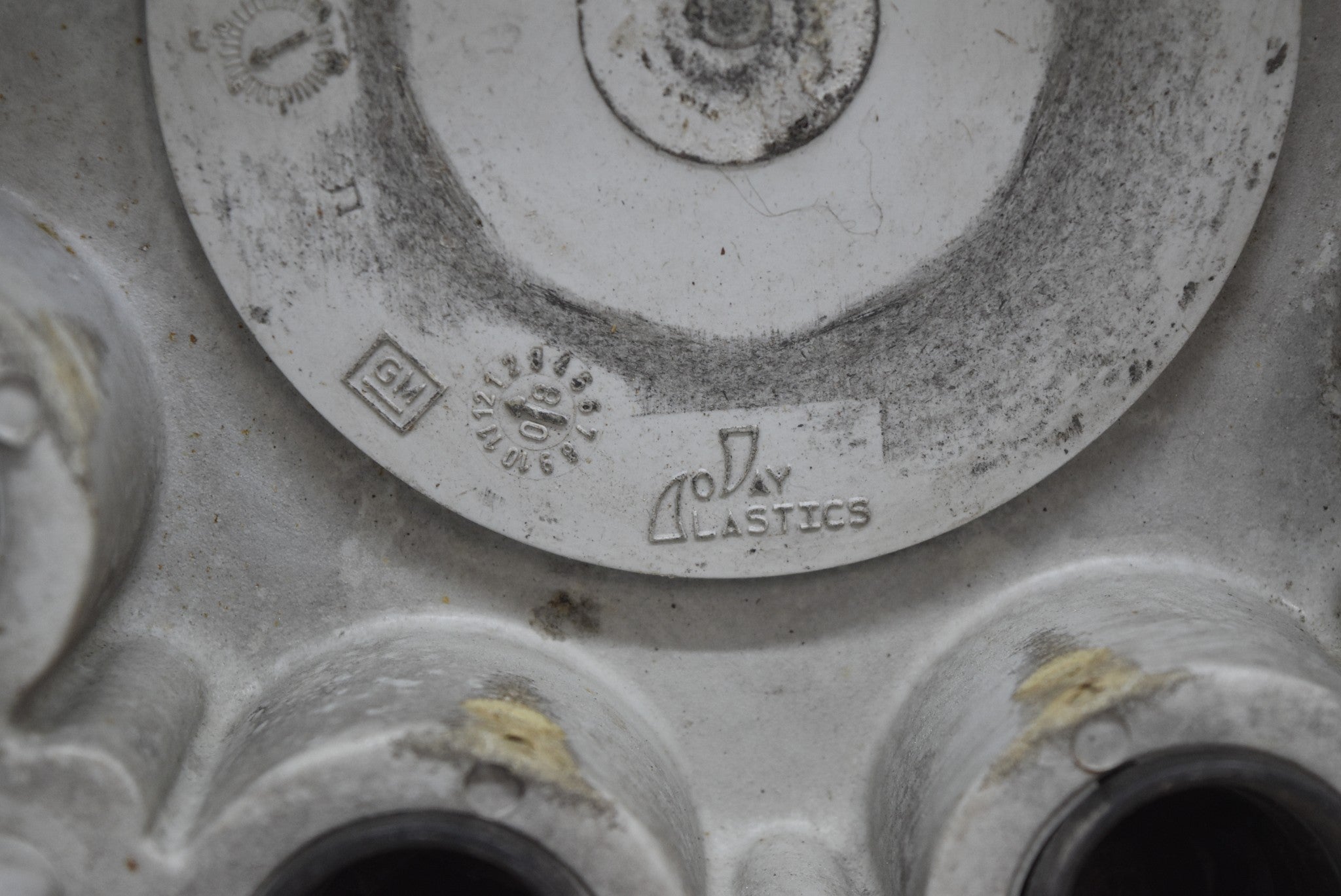 Chevy Silverado Truck 1 Ton Dually Front Wheel Center Cap Express Van ...