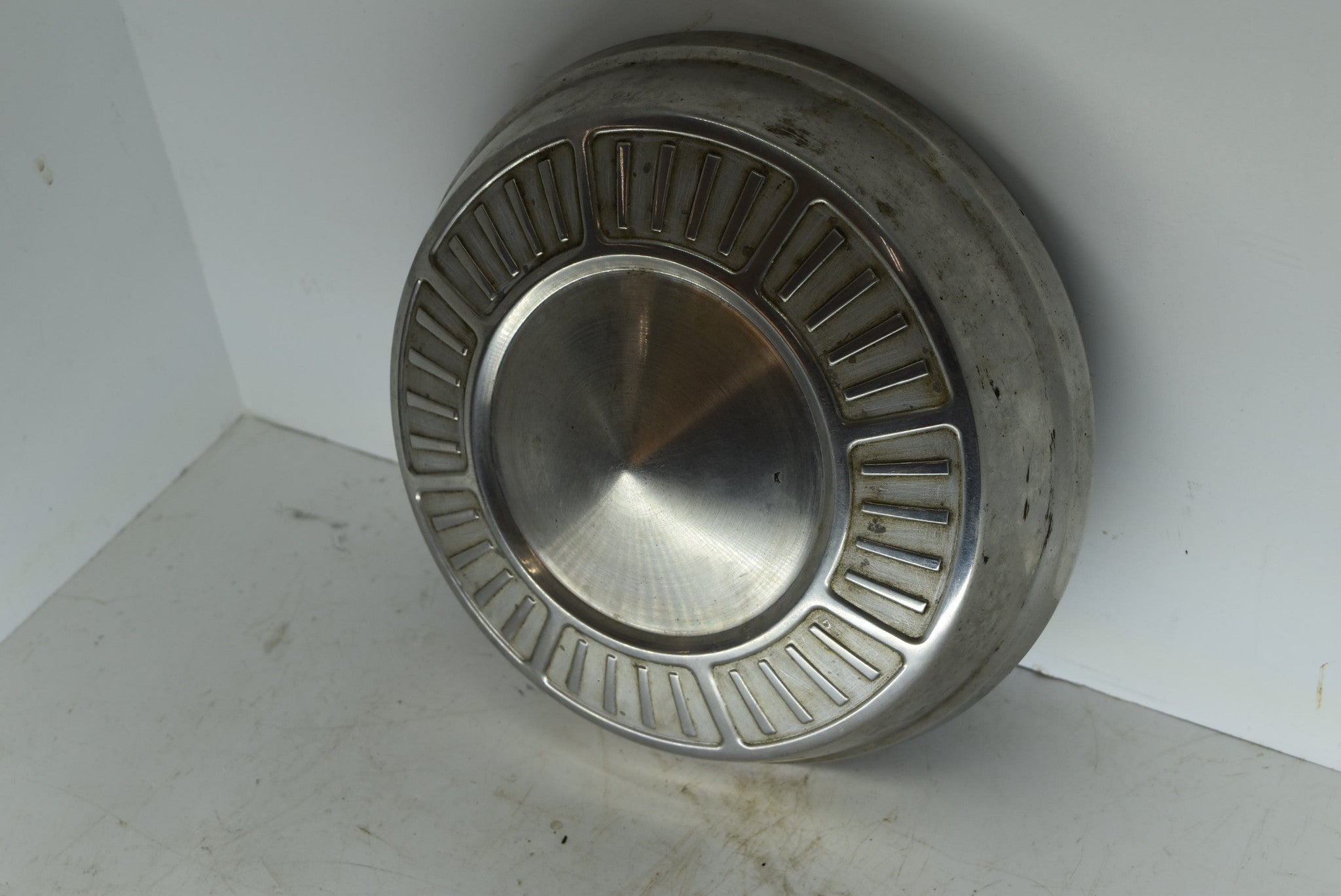 1950s Chevy Chevrolet Dog Dish Hubcap Original 10" Wheel Cover Chrome ...