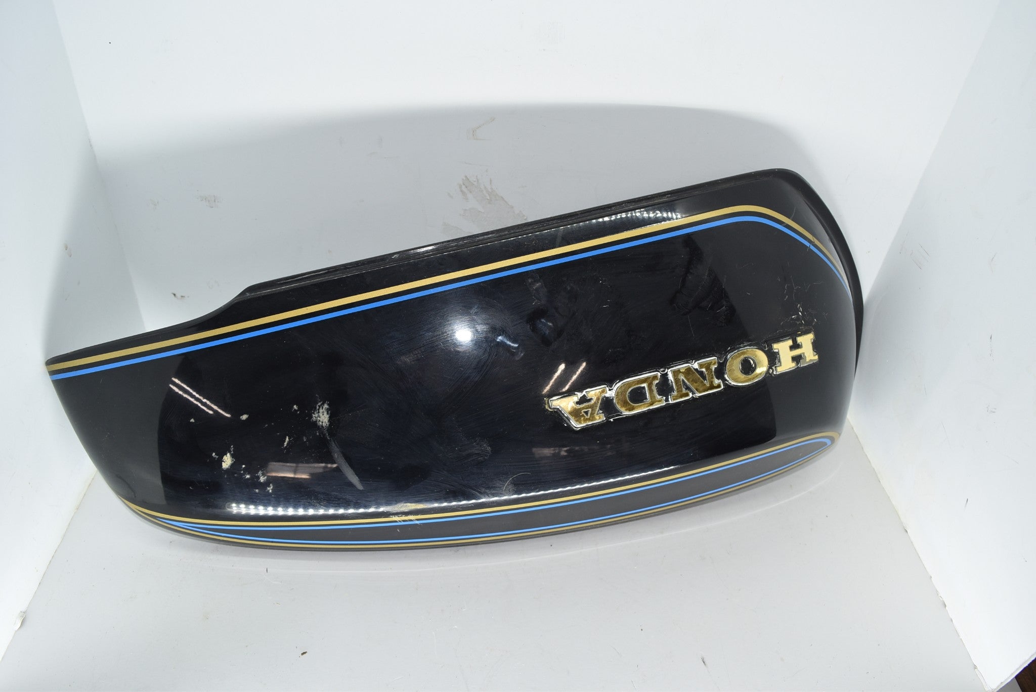 Honda GL1000 1977 77 Goldwing LH Driver Fuel Tank Cover OEM Trim Origi ...