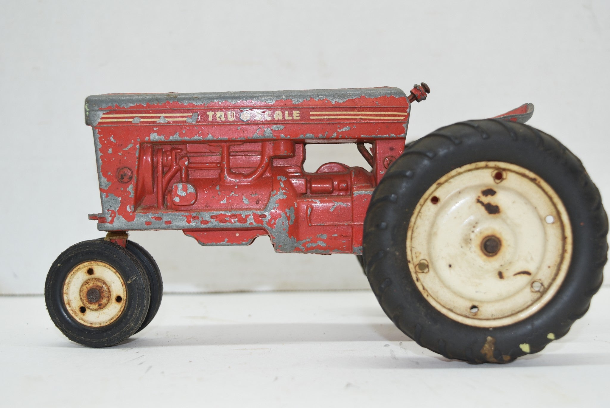 1952 Vintage Tru Scale Tractor Farm Equipment Diecast Toys Tru-Scale O ...