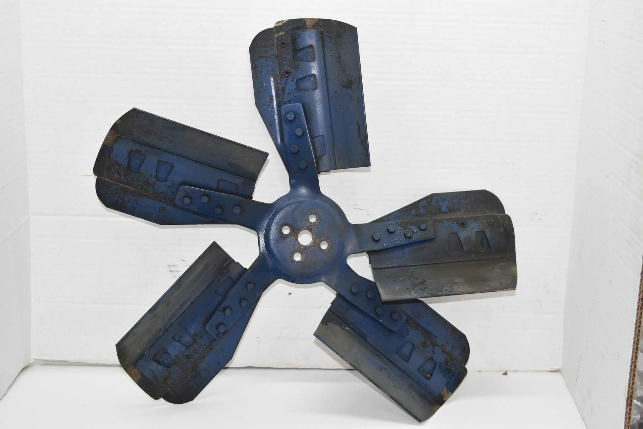1974 1975 Ford Gran Torino 302 Engine Fan D4OE 8600 AA 5 Blade 74 75 ...