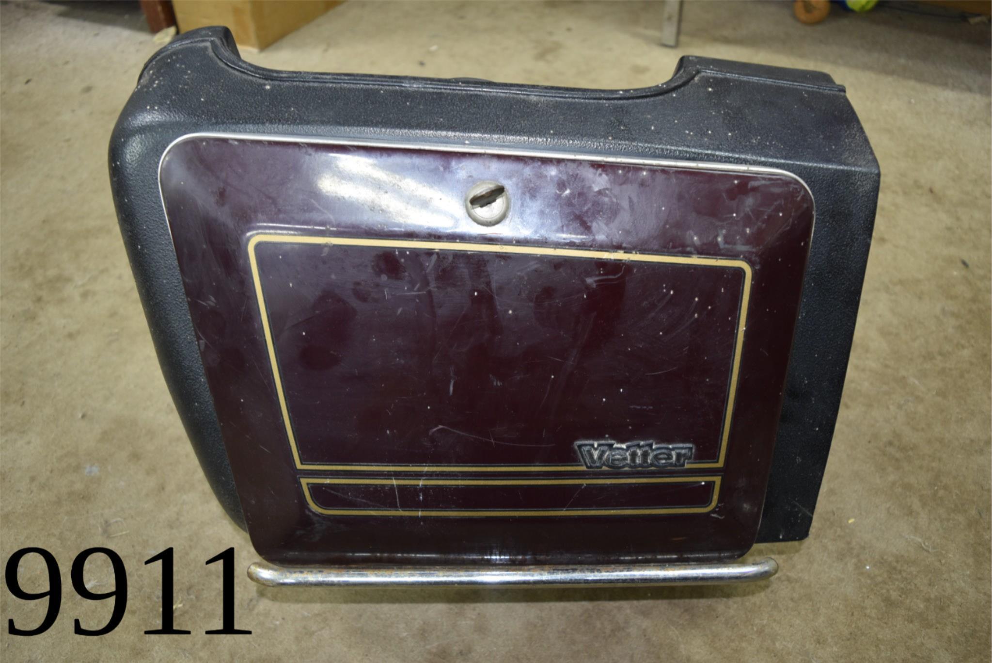 VETTER LEFT SIDE HARD SADDLEBAG LUGGAGE BAG KAWASAKI GOLDWING 1980 80 ...