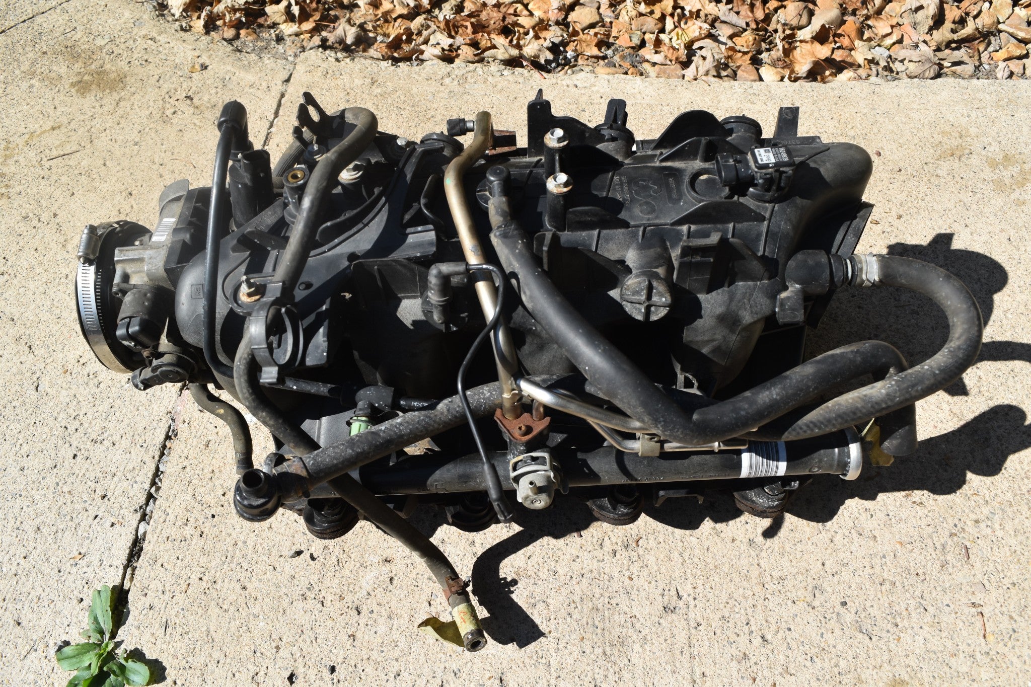 1999 - 2006 CHEVROLET SILVERADO 5.3 6.0 LS INTAKE MANIFOLD LOADED THRO ...