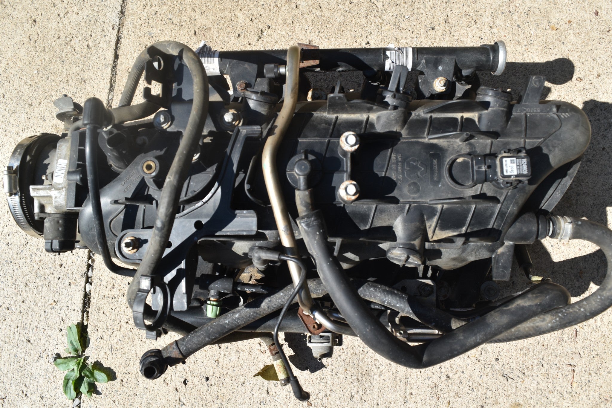 1999 - 2006 CHEVROLET SILVERADO 5.3 6.0 LS INTAKE MANIFOLD LOADED THRO ...