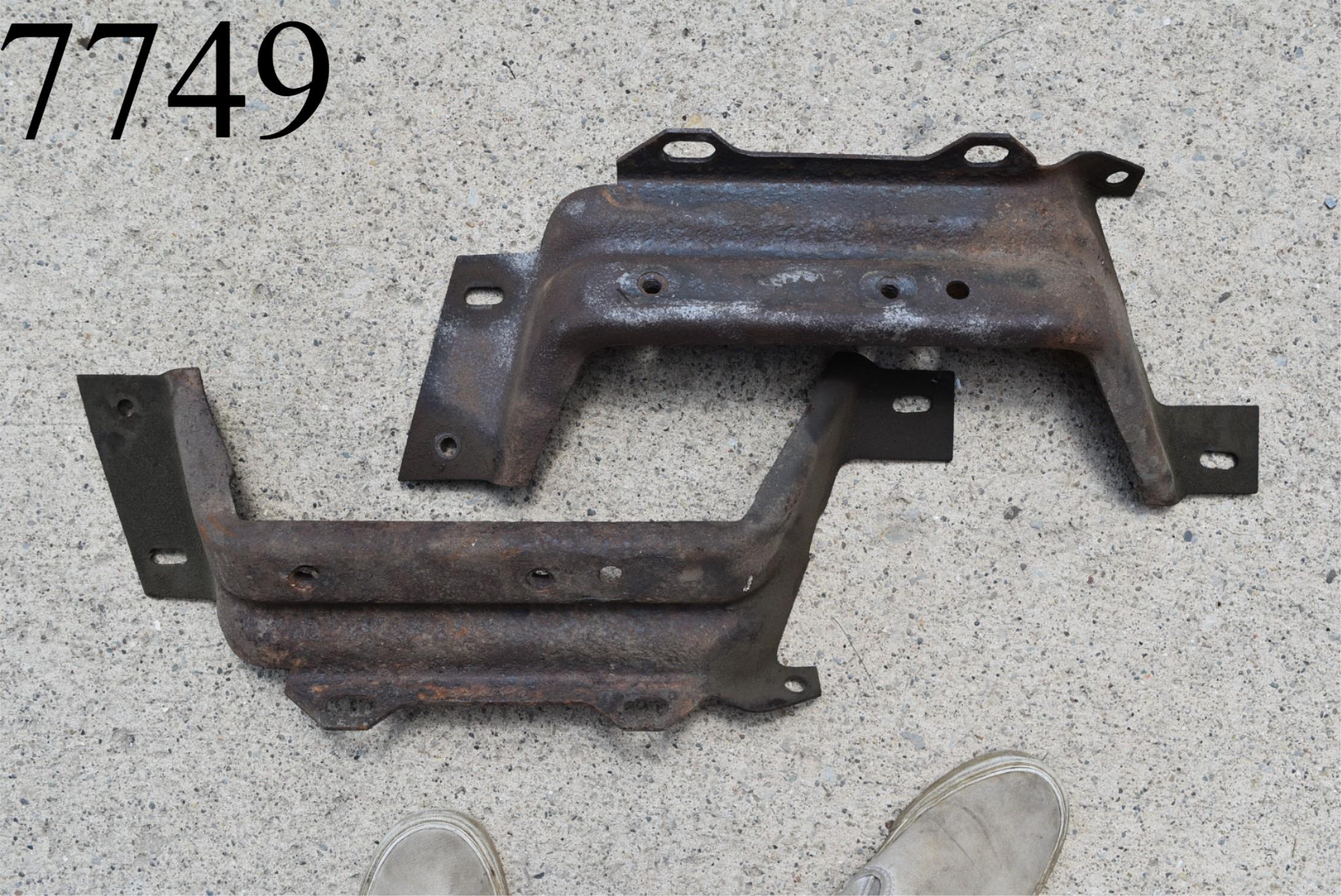 1968 1969 Plymouth Roadrunner Rear Bumper Brackets Back 68 69 MOPAR Sa ...