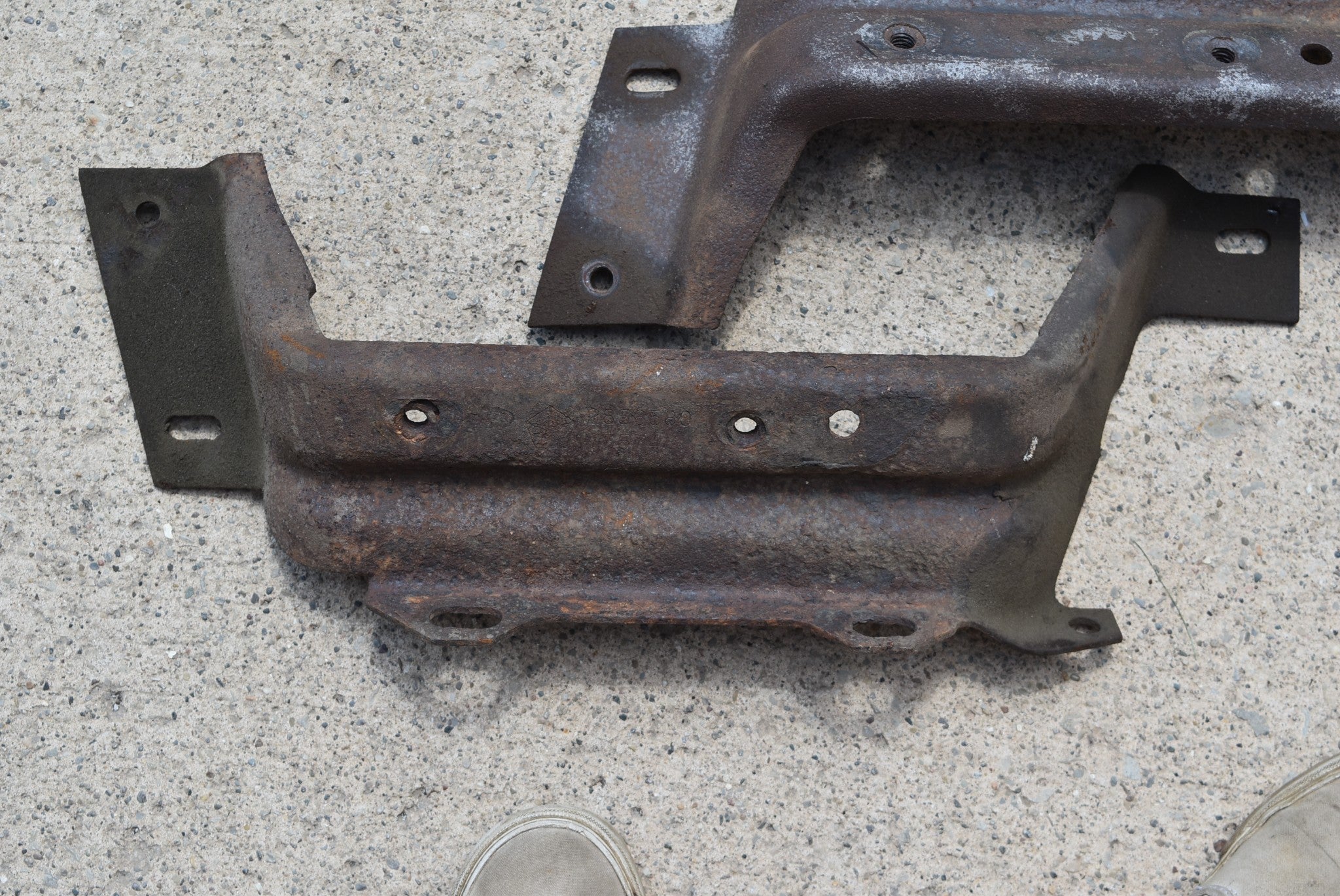 1968 1969 Plymouth Roadrunner Rear Bumper Brackets Back 68 69 MOPAR Sa ...
