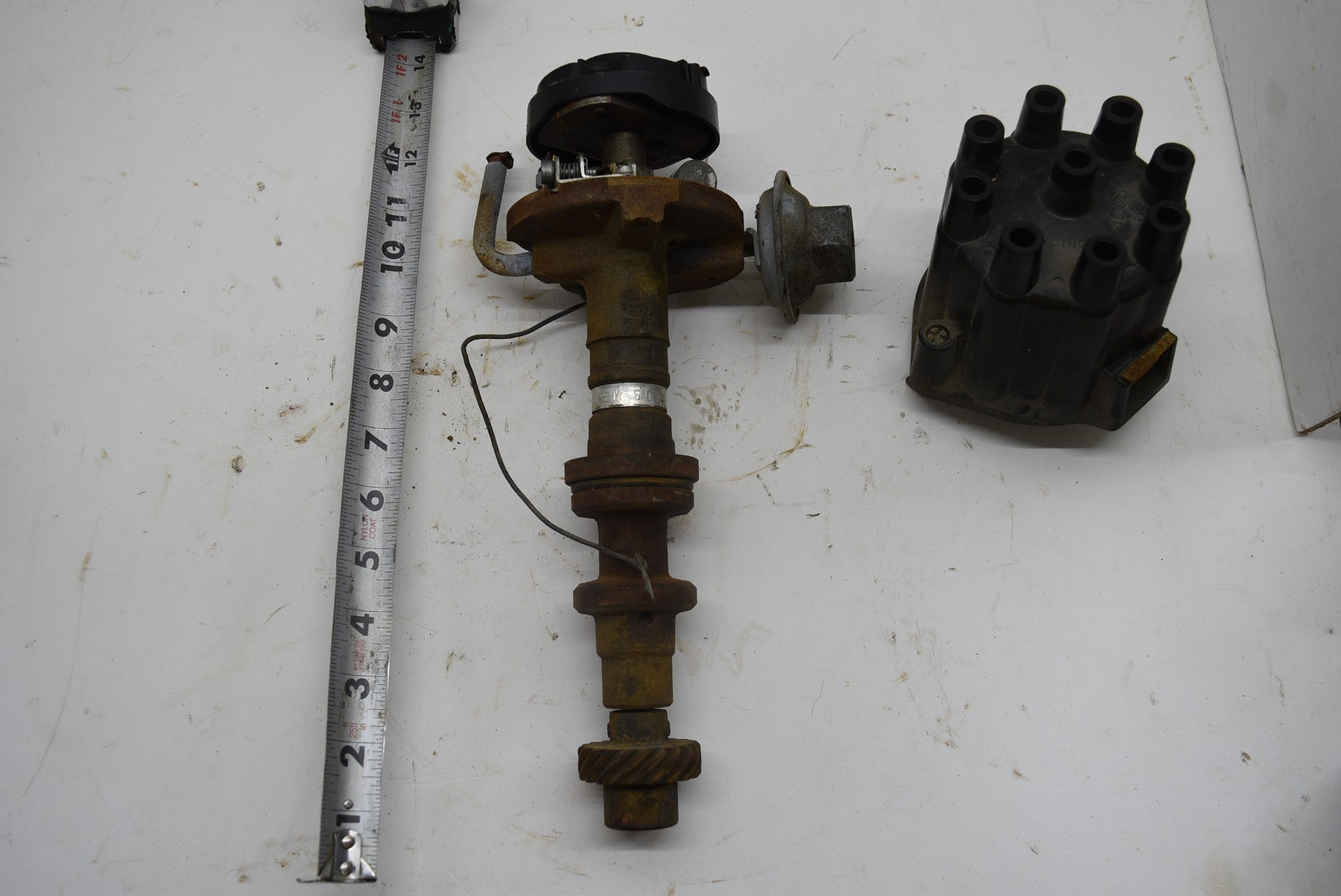 1958 CADILLAC GM DELCO REMY DISTRIBUTOR OEM 1110867 ORIGINAL BUICK VAC ...