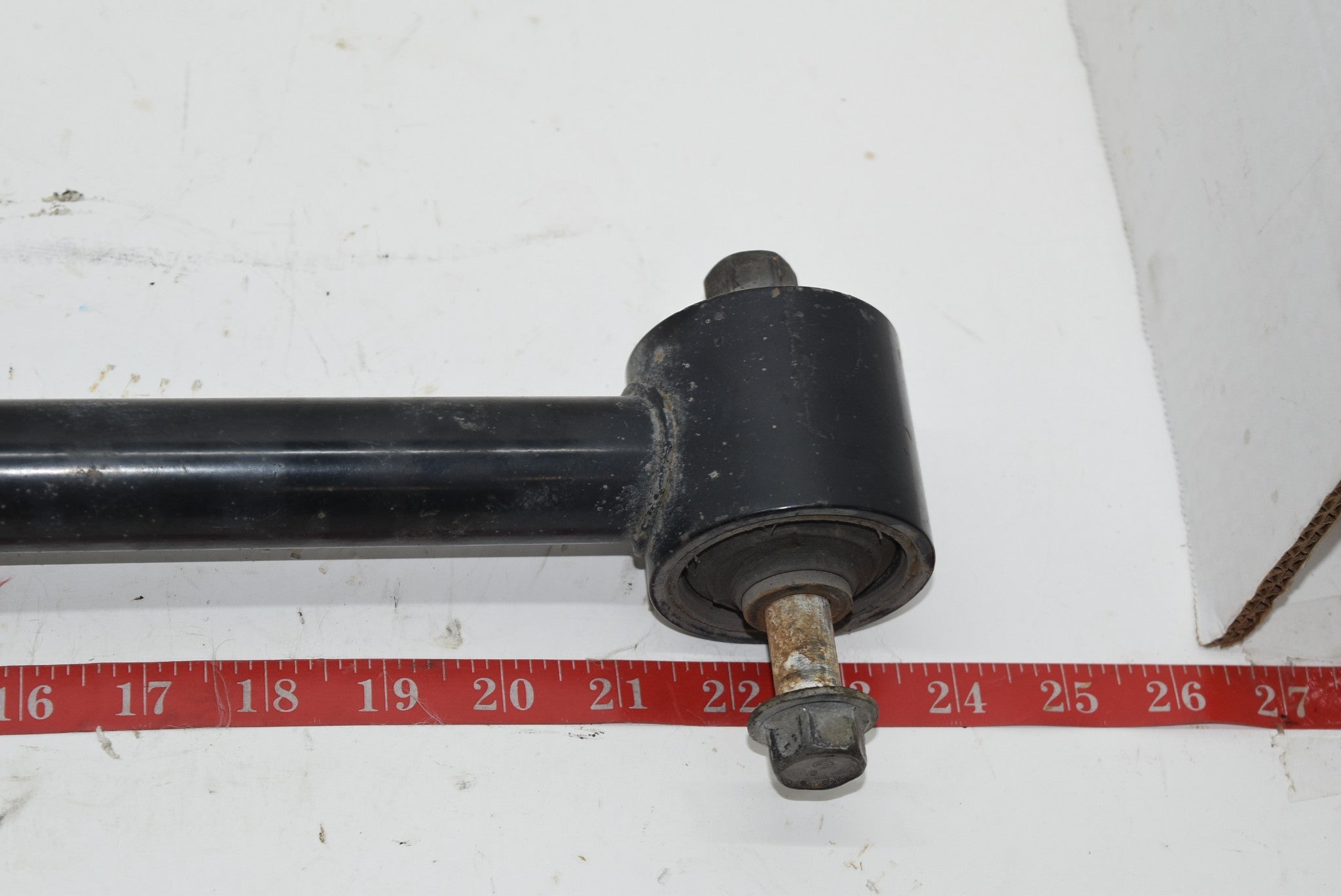 95 02 Isuzu Trooper Rear Axle Suspension 3rd Link Center Stabilizer Ba ...