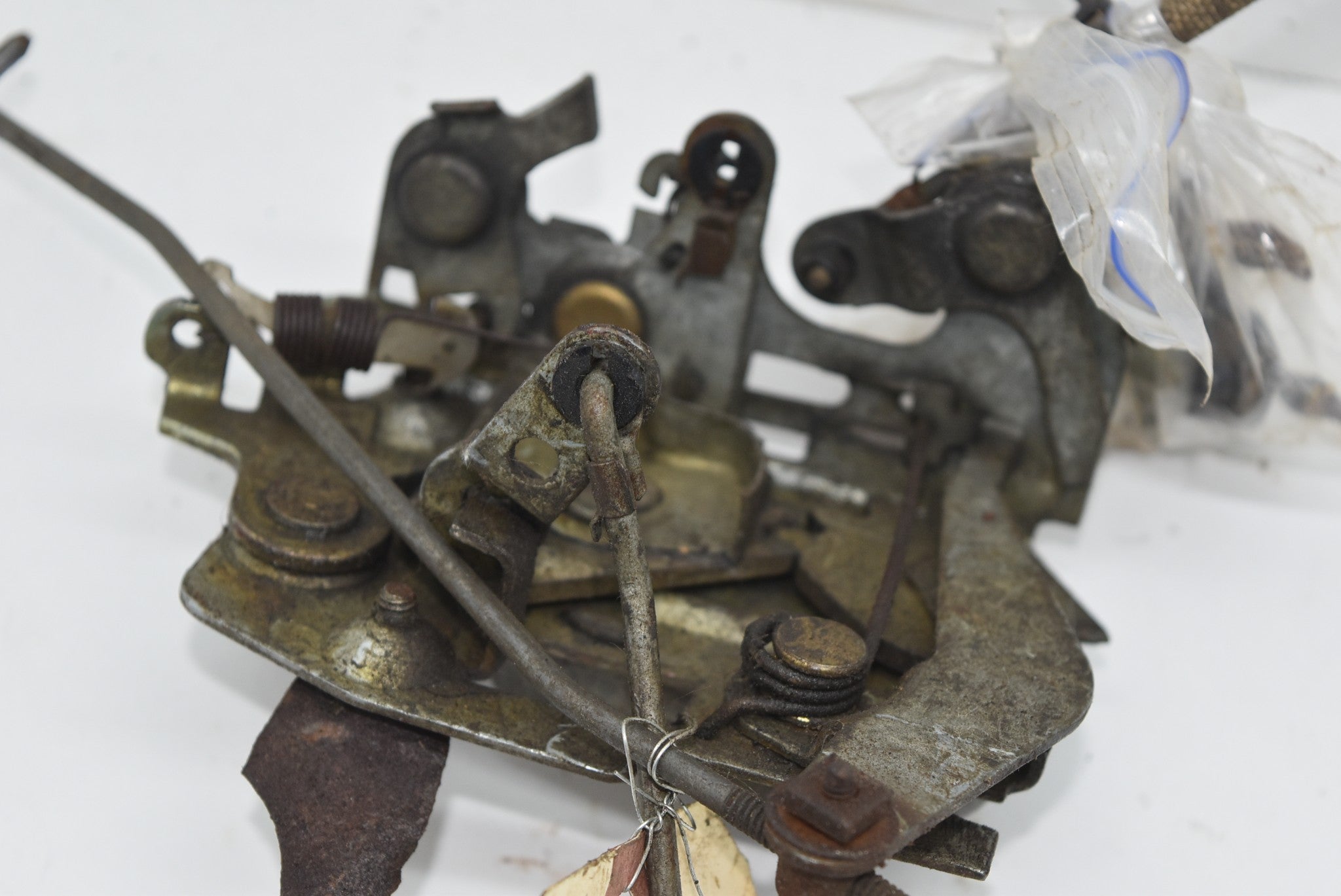 1968 1969 Ford Ranchero Passenger Left Door Linkage & Latch 68 69 Stri ...