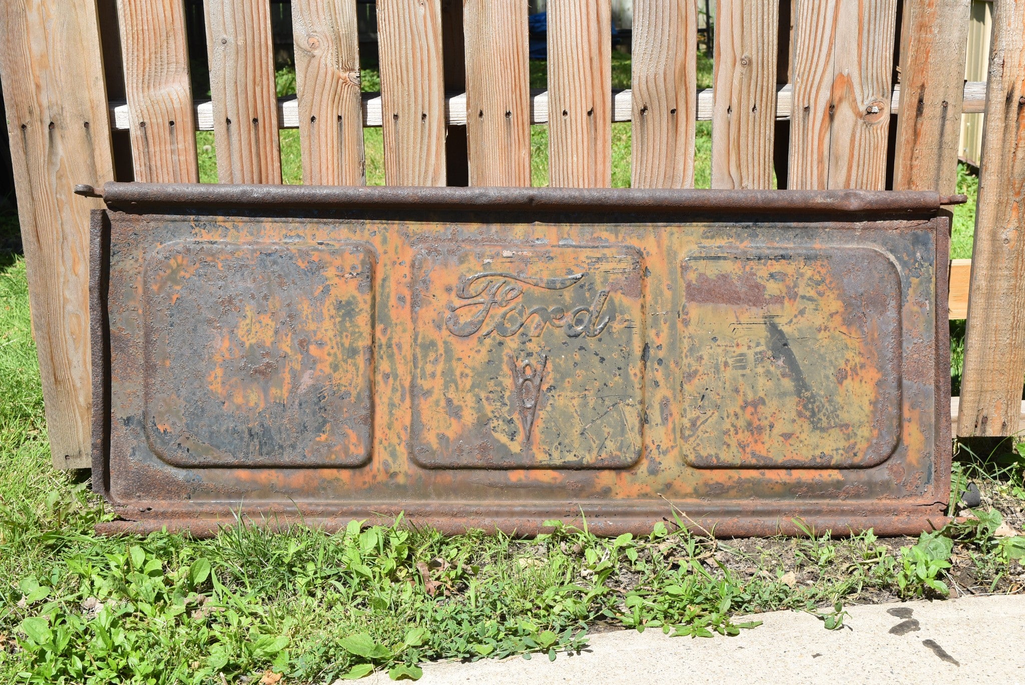 Old Vintage Ford V8 Tailgate Wall Decor Patina Man Cave Garage 40's Ta ...