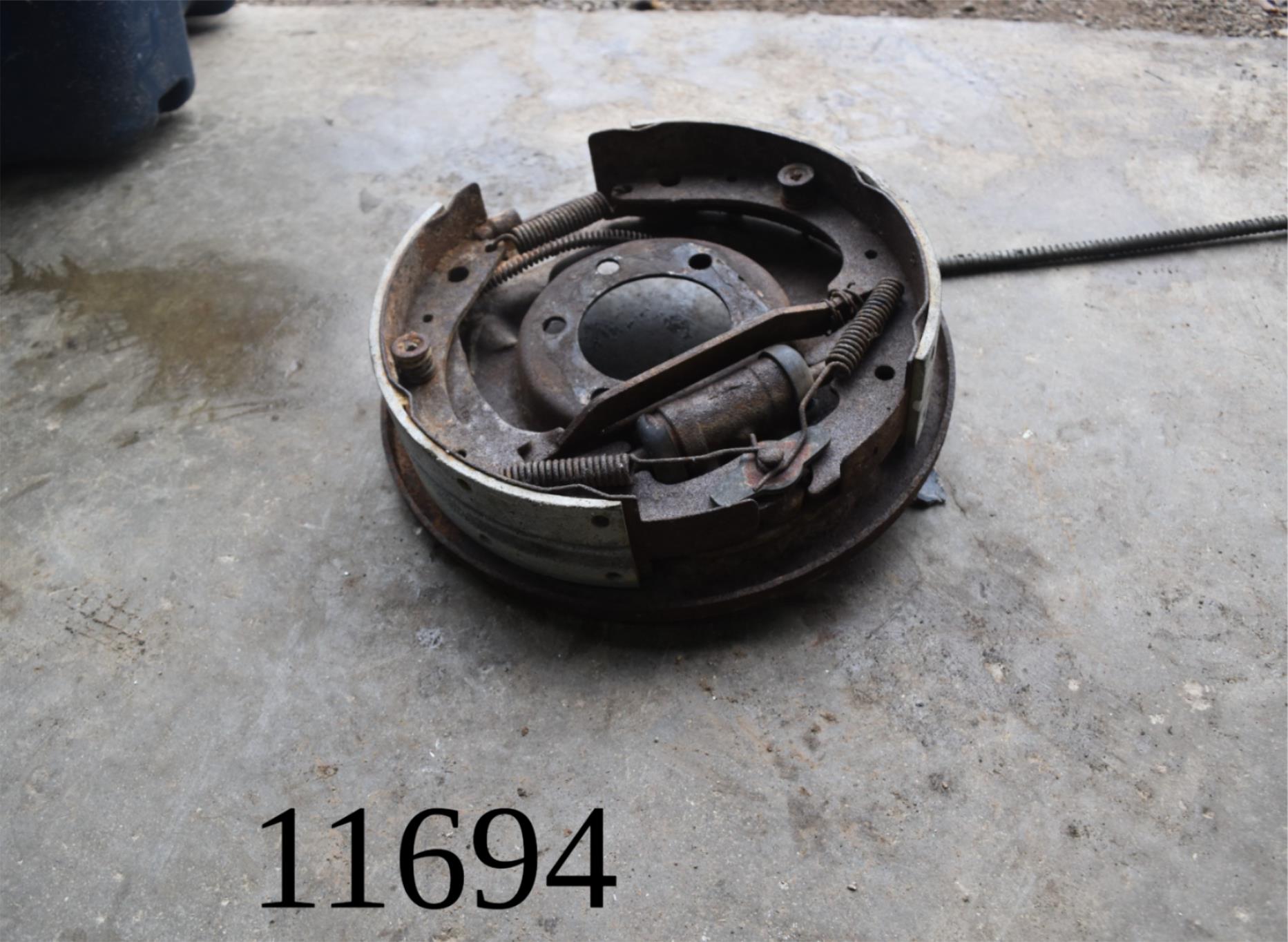 1958 1959 1960 FORD THUNDERBIRD RIGHT REAR BRAKE BACKING PLATE E BRAKE ...