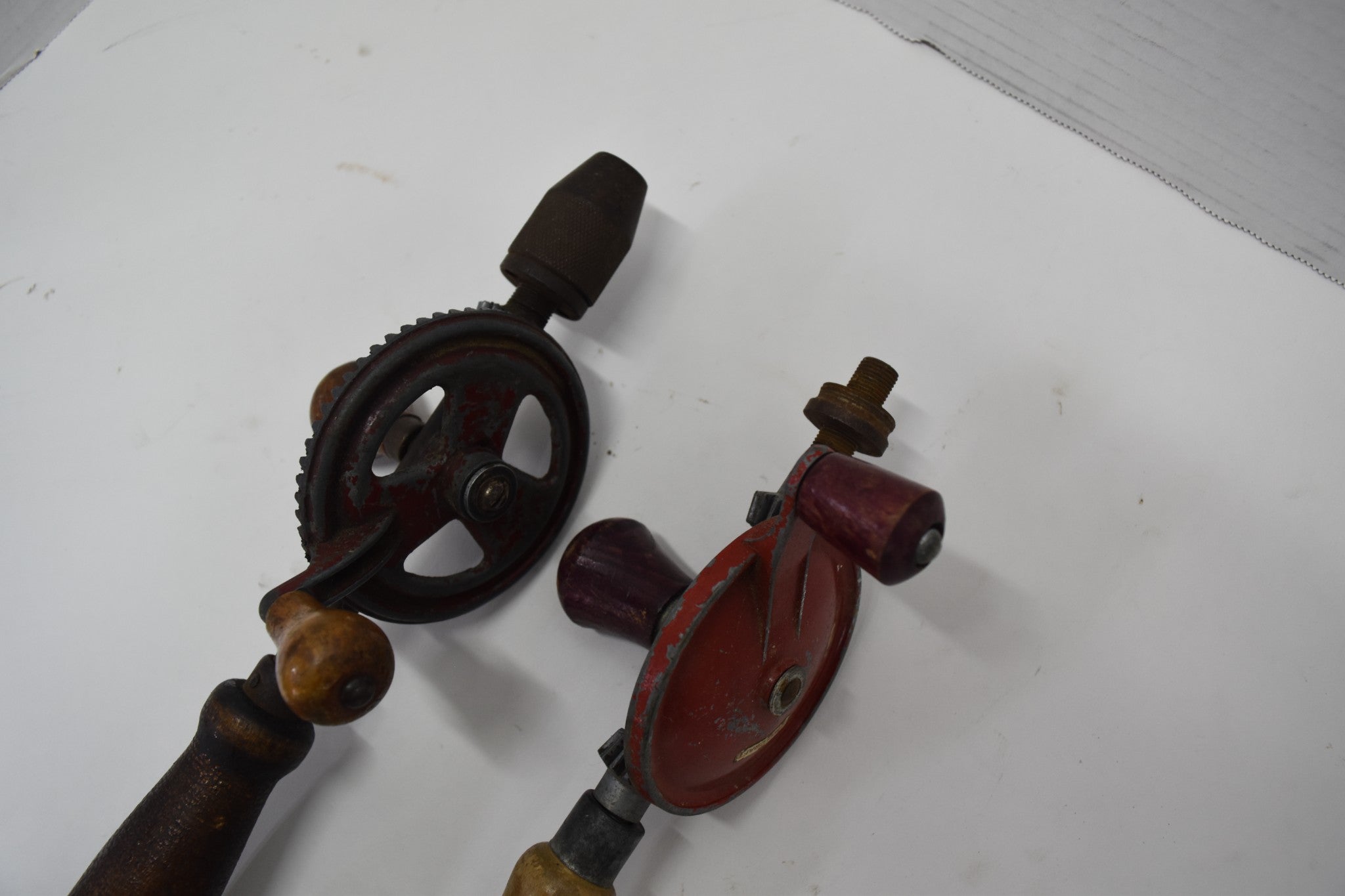 TWO VINTAGE EGG BEATER STYLE MANUAL HAND DRILLS DRILL BITS– FatMan's ...