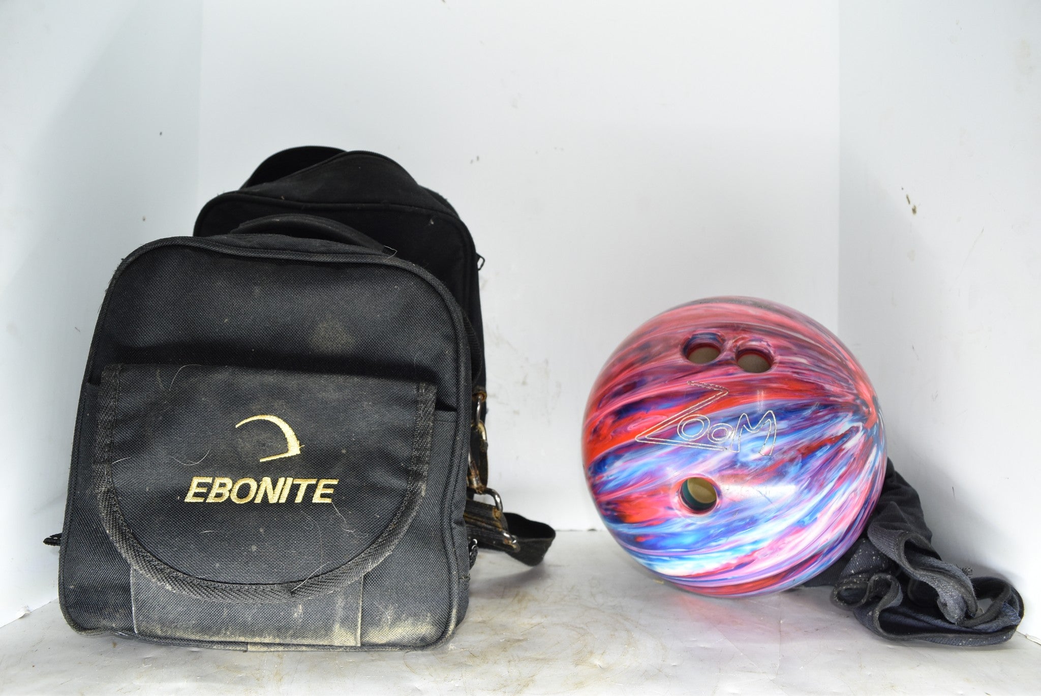 Ebonite Zoom Glow 10lb Bowling Ball Pre-Drilled With Bag Red White Blu ...